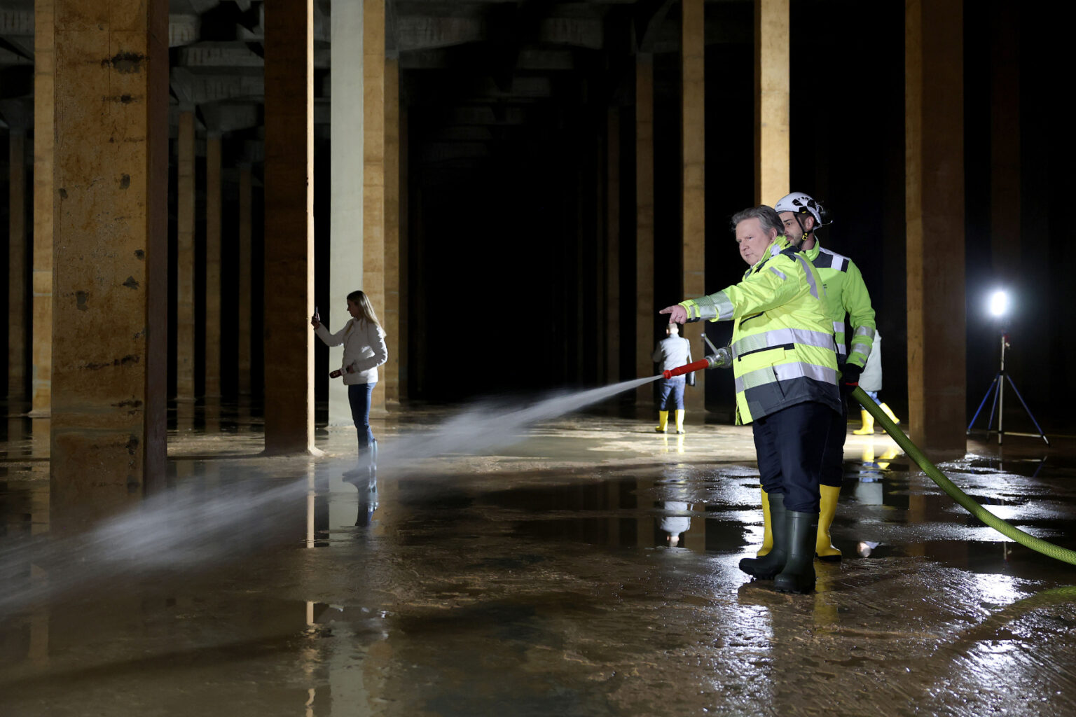 Vienna Builds World’s Largest Enclosed Water Reservoir - The International