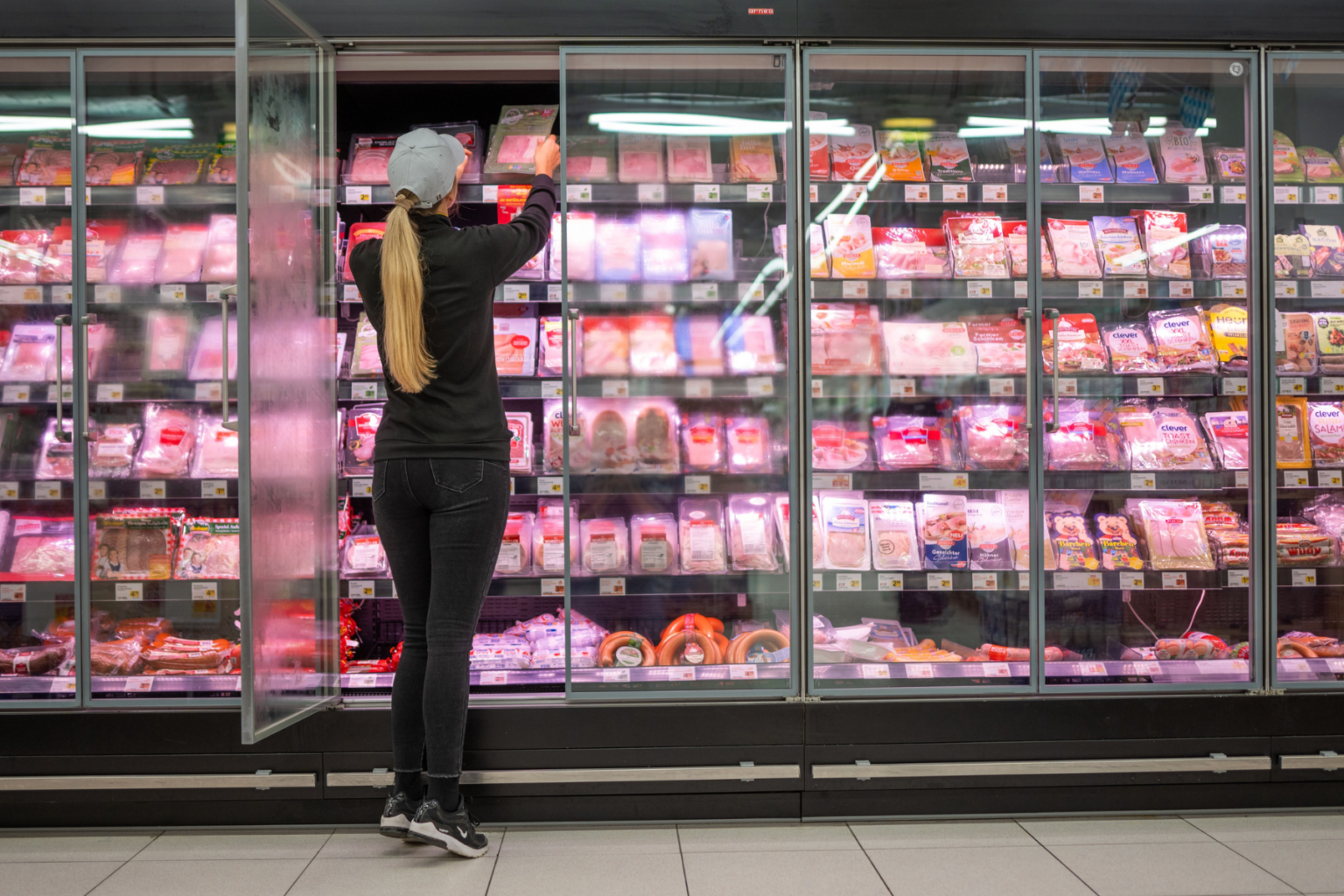 Billa, Spar, Lidl Rule Out South American Fresh Meat - The International